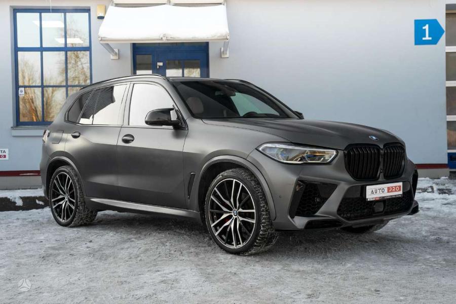 Pelēks BMW X5 2019 Viļņa, ar dzinēja tilpumu 3.00 L un nobraukumu 102 tūkst. km par 43000 €, foto 1 vietnē AUTOMOTO.COM.LV