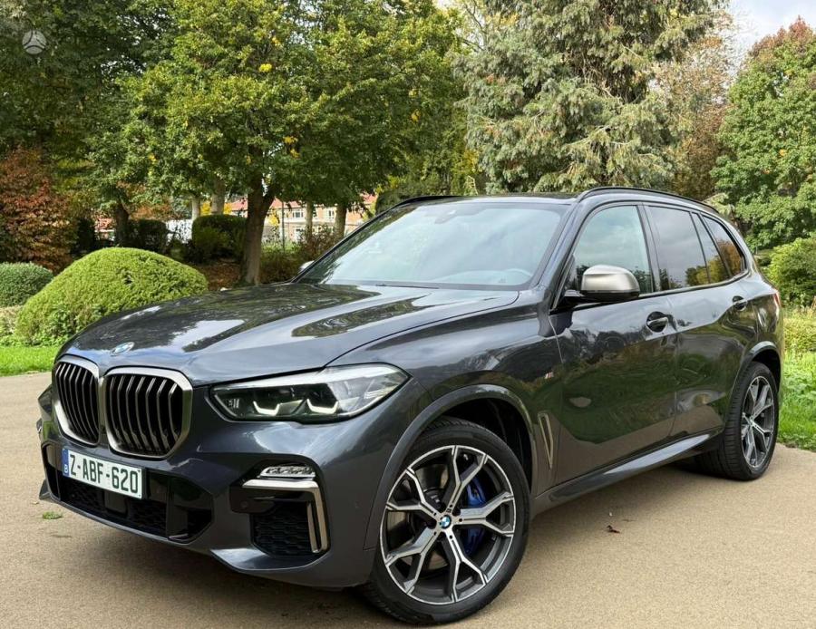 Grey BMW X5 2019 in Utena, with an engine capacity of 2.99 L and mileage of 340 thousand km for 23700 €, photo 2 on AUTOMOTO.COM.LV
