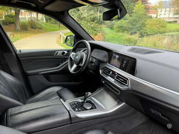 Grey BMW X5 2019 in Utena, with an engine capacity of 2.99 L and mileage of 340 thousand km for 23700 €, photo 10 on AUTOMOTO.COM.LV