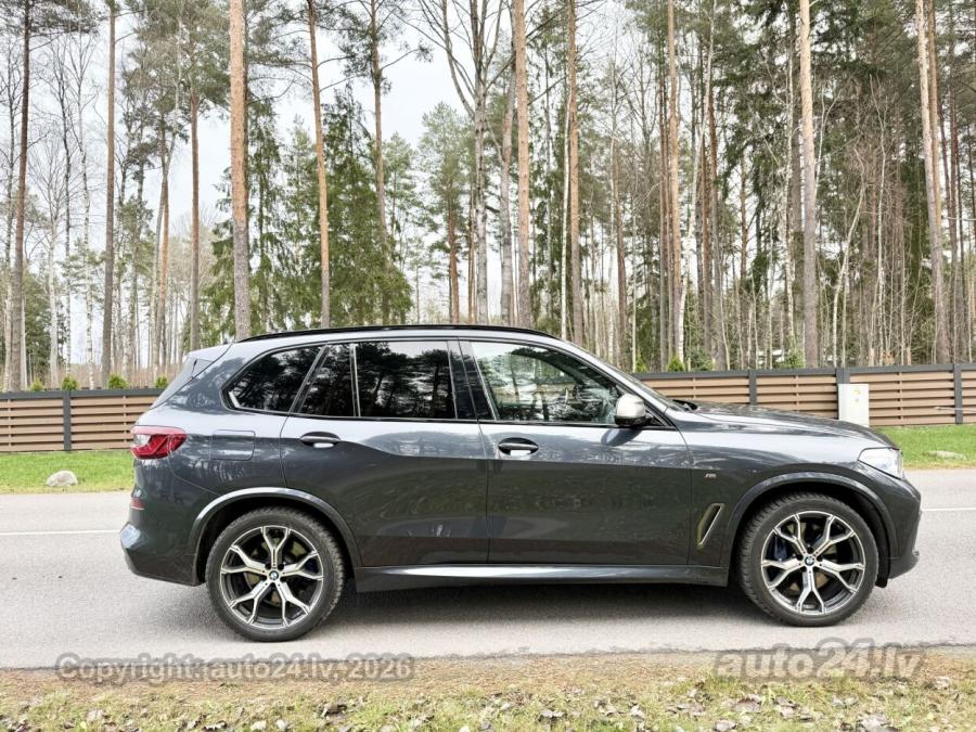 Pelēks BMW X5 2019 Tallina, ar dzinēja tilpumu 3.00 L un nobraukumu 125 tūkst. km par 49900 €, foto 5 vietnē AUTOMOTO.COM.LV