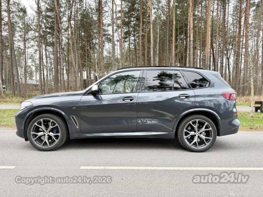 Pelēks BMW X5 2019 Tallina, ar dzinēja tilpumu 3.00 L un nobraukumu 125 tūkst. km par 49900 €, foto 8 vietnē AUTOMOTO.COM.LV