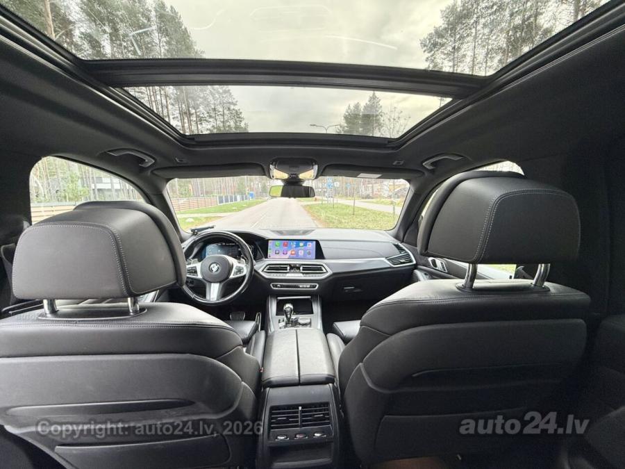 Pelēks BMW X5 2019 Tallina, ar dzinēja tilpumu 3.00 L un nobraukumu 125 tūkst. km par 49900 €, foto 14 vietnē AUTOMOTO.COM.LV