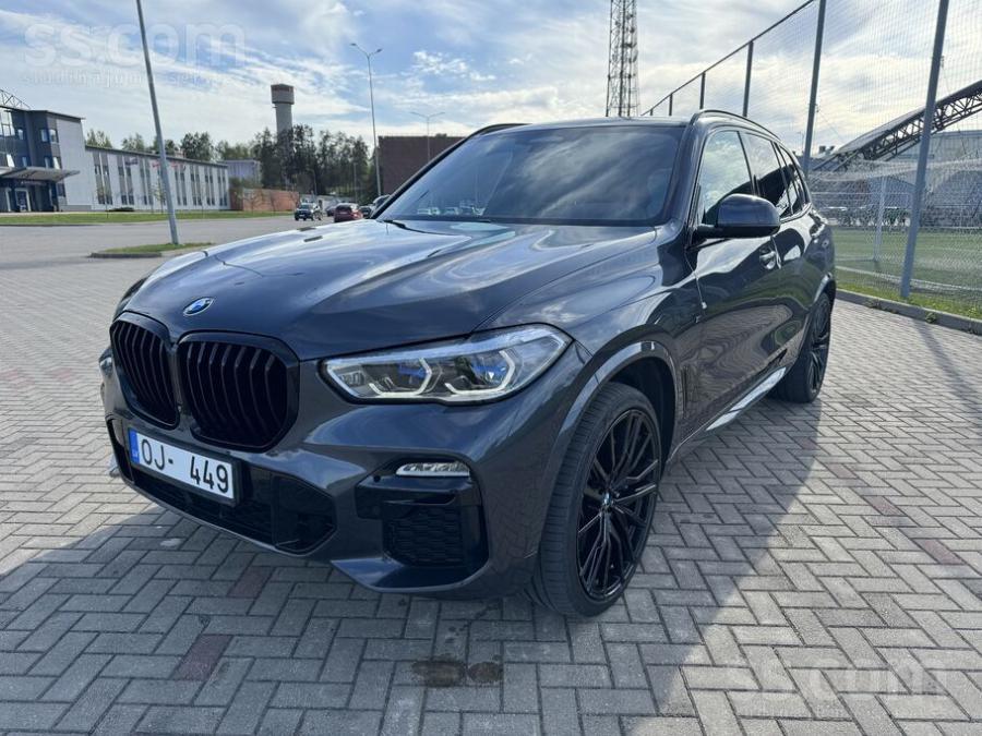 Серый БМВ Х5 2019 в Валмиера, объемом двигателя 3.00 л и пробегом 160 тыс. км за 47100 €, фото 1 на AUTOMOTO.COM.LV