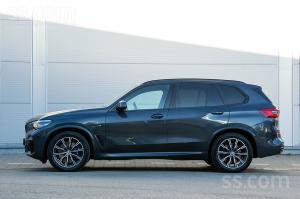 Pelēks BMW X5 2019 Rīga, ar dzinēja tilpumu 3.00 L un nobraukumu 119 tūkst. km par 40000 €, foto 12 vietnē AUTOMOTO.COM.LV