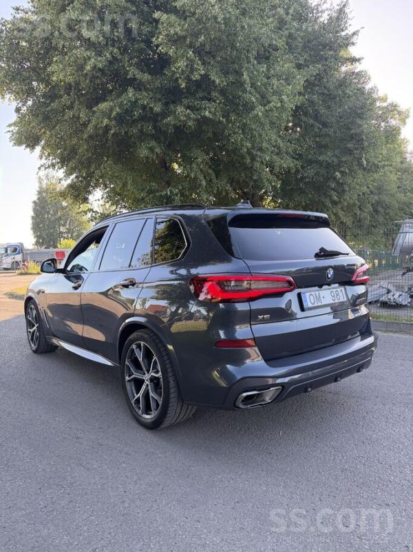 Pelēks BMW X5 2019 Rīga, ar dzinēja tilpumu 3.00 L un nobraukumu 0 tūkst. km par 34999 €, foto 4 vietnē AUTOMOTO.COM.LV