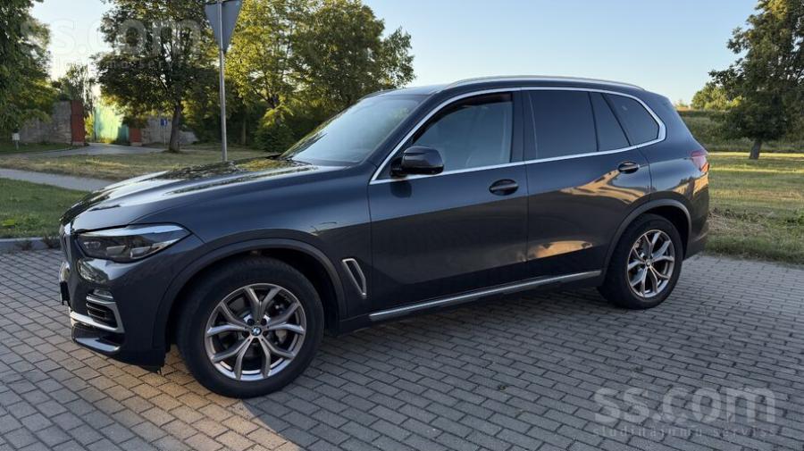 Pelēks BMW X5 2019 Daugavpils, ar dzinēja tilpumu 3.00 L un nobraukumu 193 tūkst. km par 38500 €, foto 7 vietnē AUTOMOTO.COM.LV
