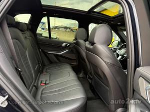 Pelēks BMW X5 2019 Tallina, ar dzinēja tilpumu 3.00 L un nobraukumu 165 tūkst. km par 44990 €, foto 11 vietnē AUTOMOTO.COM.LV