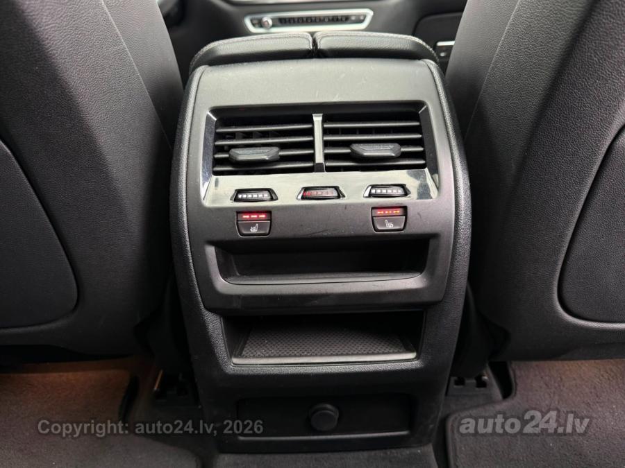 Pelēks BMW X5 2019 Tallina, ar dzinēja tilpumu 3.00 L un nobraukumu 165 tūkst. km par 44990 €, foto 15 vietnē AUTOMOTO.COM.LV