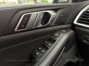 Pelēks BMW X5 2019 Tallina, ar dzinēja tilpumu 3.00 L un nobraukumu 165 tūkst. km par 44990 €, foto 18 vietnē AUTOMOTO.COM.LV