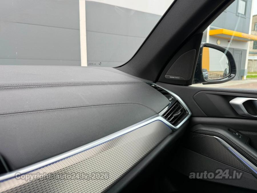 Pelēks BMW X5 2019 Tallina, ar dzinēja tilpumu 3.00 L un nobraukumu 165 tūkst. km par 44990 €, foto 28 vietnē AUTOMOTO.COM.LV