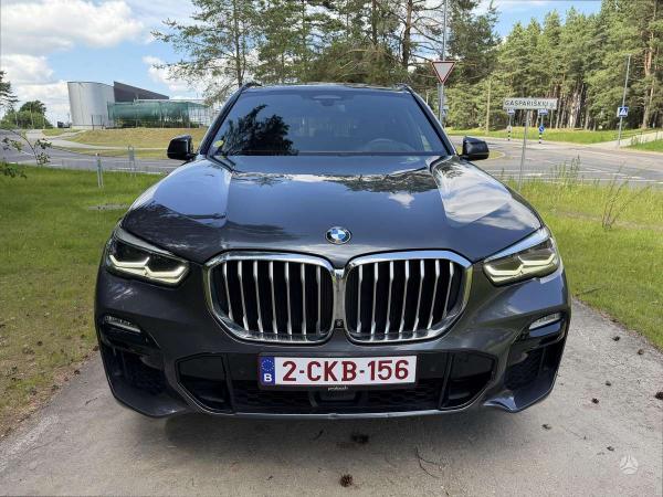 Grey BMW X5 2019 in Utena, with an engine capacity of 2.99 L and mileage of 195 thousand km for 35950 €, photo 6 on AUTOMOTO.COM.LV