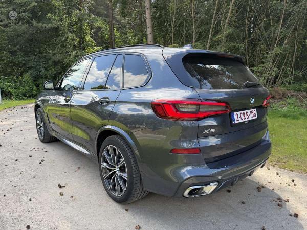 Grey BMW X5 2019 in Utena, with an engine capacity of 2.99 L and mileage of 195 thousand km for 35950 €, photo 9 on AUTOMOTO.COM.LV