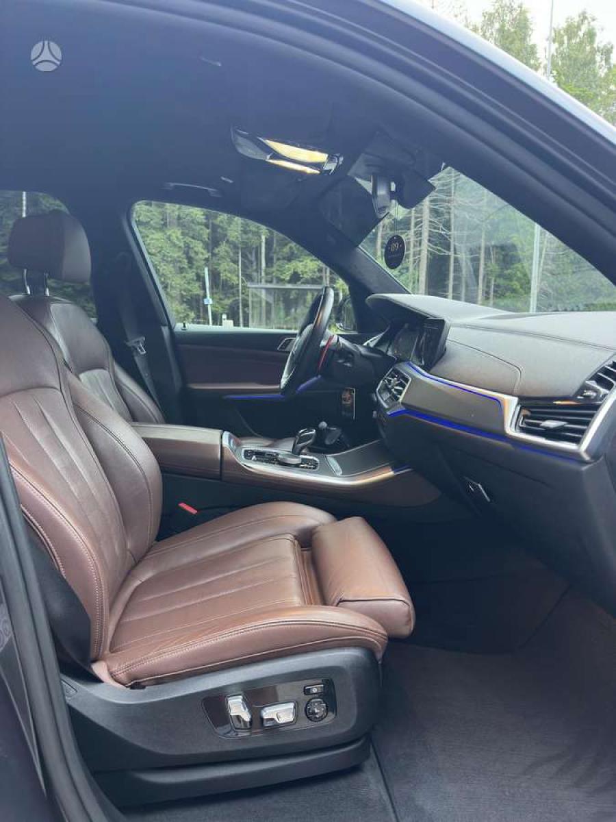 Pelēks BMW X5 2019 Klaipėda, ar dzinēja tilpumu 3.00 L un nobraukumu 229 tūkst. km par 42500 €, foto 24 vietnē AUTOMOTO.COM.LV