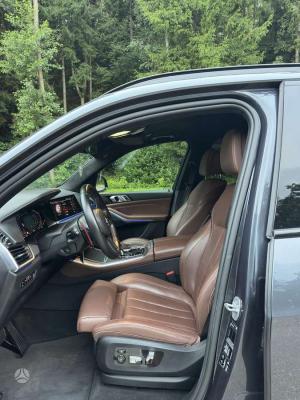 Pelēks BMW X5 2019 Klaipėda, ar dzinēja tilpumu 3.00 L un nobraukumu 229 tūkst. km par 42500 €, foto 28 vietnē AUTOMOTO.COM.LV