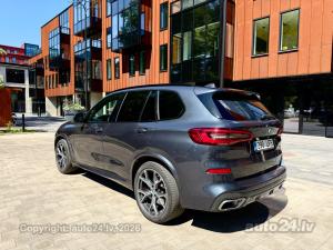 Pelēks BMW X5 2019 Tallina, ar dzinēja tilpumu 3.00 L un nobraukumu 135 tūkst. km par 47500 €, foto 7 vietnē AUTOMOTO.COM.LV