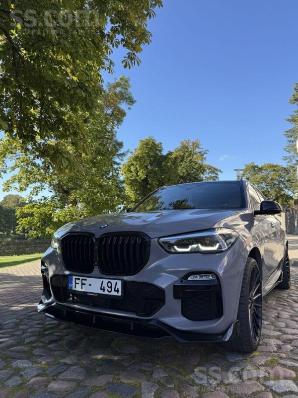 Pelēks BMW X5 2019 Liepāja, ar dzinēja tilpumu 3.00 L un nobraukumu 203 tūkst. km par 38000 €, foto 1 vietnē AUTOMOTO.COM.LV