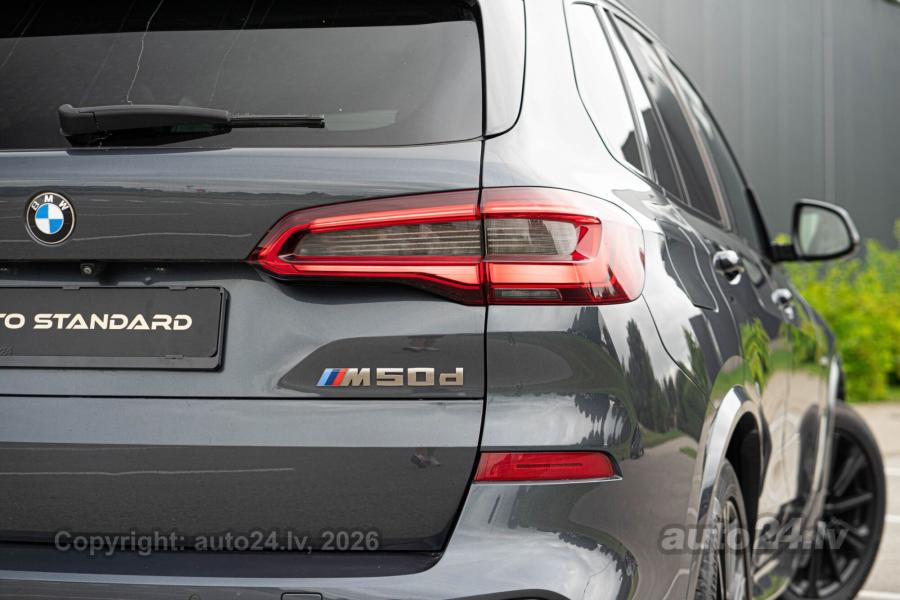 Pelēks BMW X5 2019 Tartu, ar dzinēja tilpumu 3.00 L un nobraukumu 131 tūkst. km par 44700 €, foto 10 vietnē AUTOMOTO.COM.LV