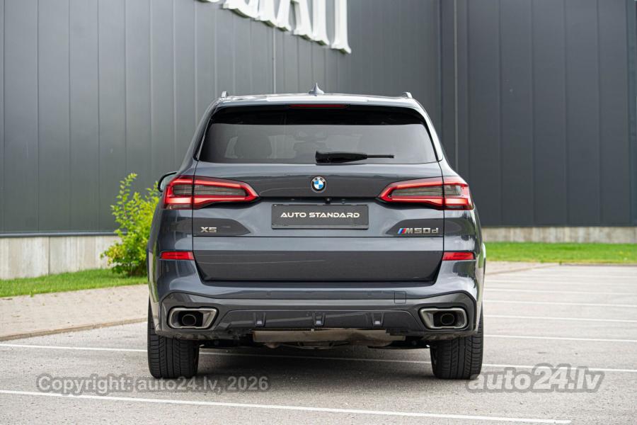 Pelēks BMW X5 2019 Tartu, ar dzinēja tilpumu 3.00 L un nobraukumu 131 tūkst. km par 44700 €, foto 11 vietnē AUTOMOTO.COM.LV