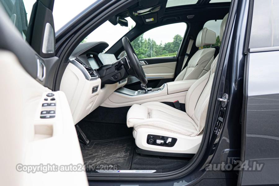 Pelēks BMW X5 2019 Tartu, ar dzinēja tilpumu 3.00 L un nobraukumu 131 tūkst. km par 44700 €, foto 16 vietnē AUTOMOTO.COM.LV