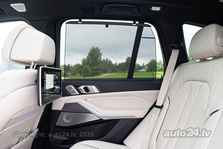 Pelēks BMW X5 2019 Tartu, ar dzinēja tilpumu 3.00 L un nobraukumu 131 tūkst. km par 44700 €, foto 19 vietnē AUTOMOTO.COM.LV