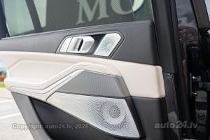 Pelēks BMW X5 2019 Tartu, ar dzinēja tilpumu 3.00 L un nobraukumu 131 tūkst. km par 44700 €, foto 20 vietnē AUTOMOTO.COM.LV