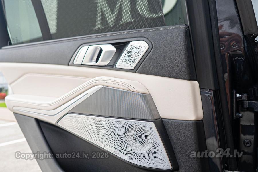 Pelēks BMW X5 2019 Tartu, ar dzinēja tilpumu 3.00 L un nobraukumu 131 tūkst. km par 44700 €, foto 20 vietnē AUTOMOTO.COM.LV