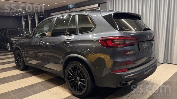 Pelēks BMW X5 2020 Rīga, ar dzinēja tilpumu 3.00 L un nobraukumu 165 tūkst. km par 38990 €, foto 7 vietnē AUTOMOTO.COM.LV