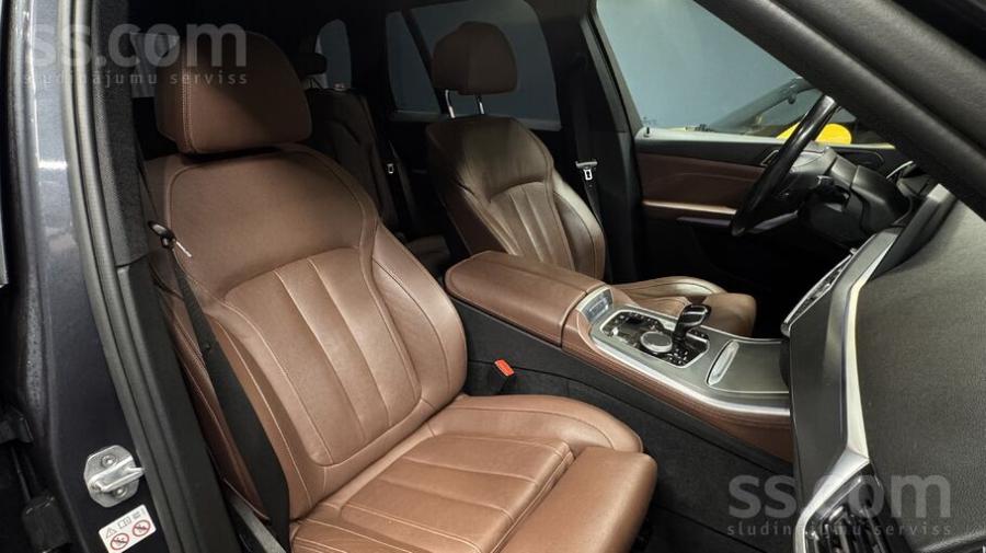 Pelēks BMW X5 2020 Rīga, ar dzinēja tilpumu 3.00 L un nobraukumu 165 tūkst. km par 38990 €, foto 12 vietnē AUTOMOTO.COM.LV