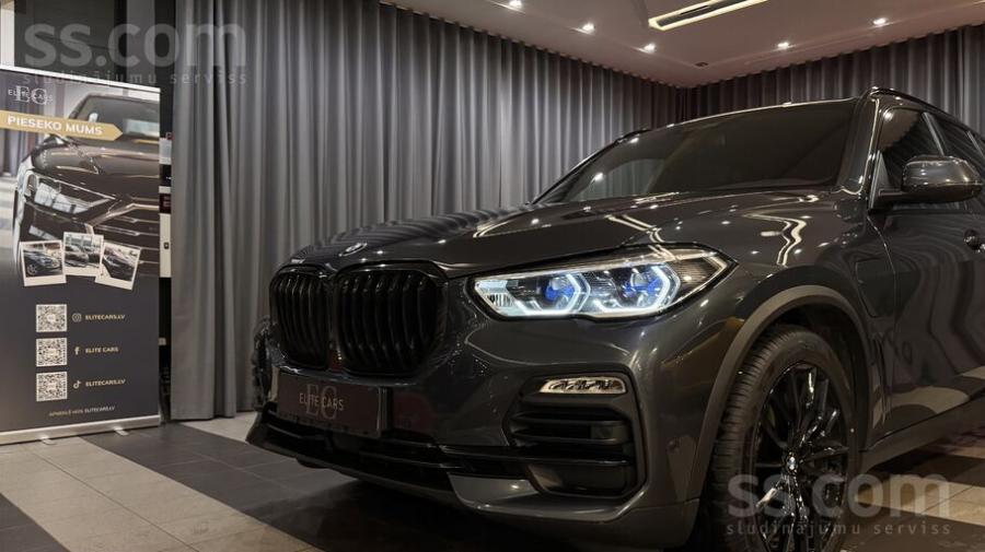 Pelēks BMW X5 2020 Rīga, ar dzinēja tilpumu 3.00 L un nobraukumu 165 tūkst. km par 38990 €, foto 32 vietnē AUTOMOTO.COM.LV