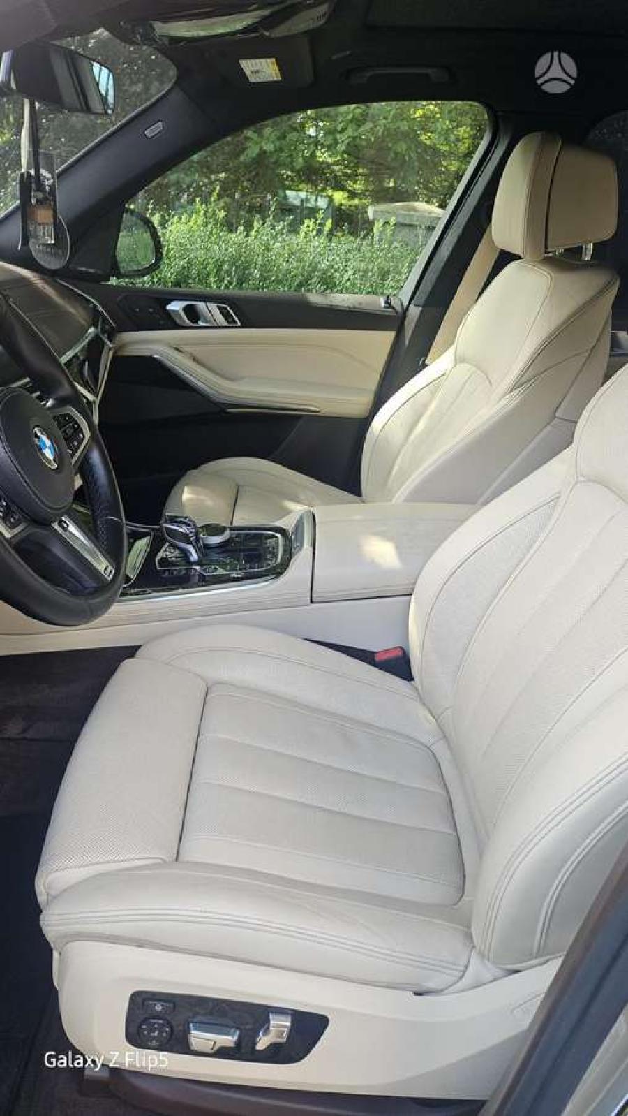 Pelēks BMW X5 2020 Mažeikiai, ar dzinēja tilpumu 4.40 L un nobraukumu 190 tūkst. km par 39999 €, foto 7 vietnē AUTOMOTO.COM.LV