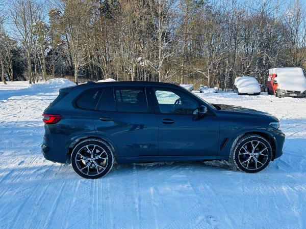 Pelēks BMW X5 2020 Viļņa, ar dzinēja tilpumu 2.99 L un nobraukumu 176 tūkst. km par 44500 €, foto 8 vietnē AUTOMOTO.COM.LV