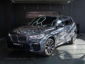 Pelēks BMW X5 2020 Tallina, ar dzinēja tilpumu 3.00 L un nobraukumu 132 tūkst. km par 46900 €, foto  vietnē AUTOMOTO.COM.LV