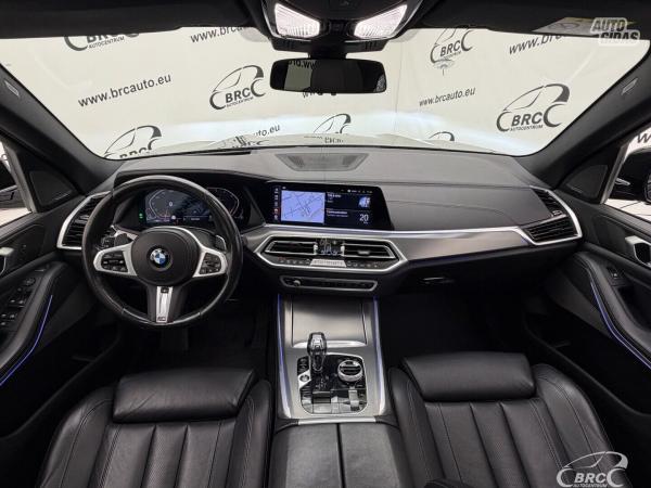 Grey BMW X5 2020 in Avizieniai, with an engine capacity of 3.00 L and mileage of 177 thousand km for 43900 €, photo 3 on AUTOMOTO.COM.LV