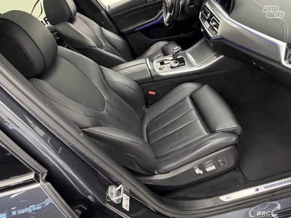 Grey BMW X5 2020 in Avizieniai, with an engine capacity of 3.00 L and mileage of 177 thousand km for 43900 €, photo 5 on AUTOMOTO.COM.LV