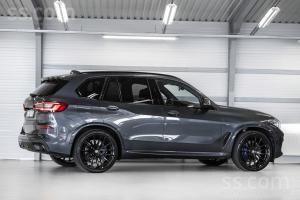 Pelēks BMW X5 2020 Tukums, ar dzinēja tilpumu 3.00 L un nobraukumu 0 tūkst. km par 48800 €, foto 4 vietnē AUTOMOTO.COM.LV