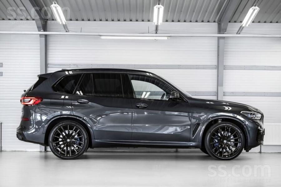 Pelēks BMW X5 2020 Tukums, ar dzinēja tilpumu 3.00 L un nobraukumu 0 tūkst. km par 48800 €, foto 5 vietnē AUTOMOTO.COM.LV