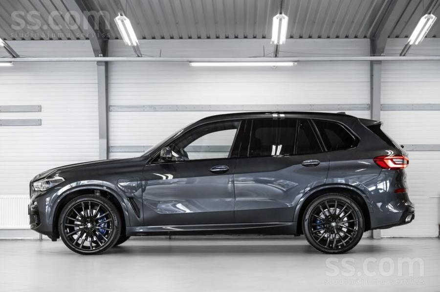 Pelēks BMW X5 2020 Tukums, ar dzinēja tilpumu 3.00 L un nobraukumu 0 tūkst. km par 48800 €, foto 8 vietnē AUTOMOTO.COM.LV