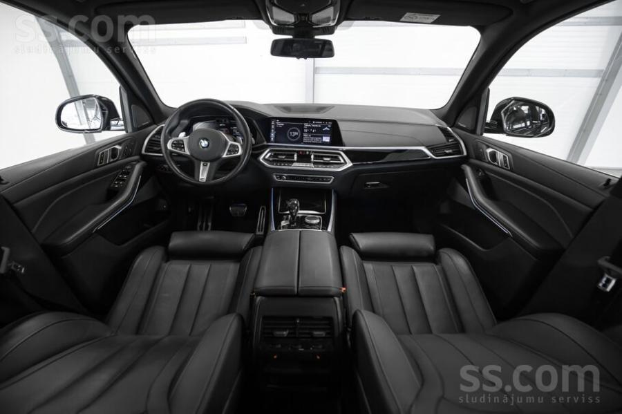 Pelēks BMW X5 2020 Tukums, ar dzinēja tilpumu 3.00 L un nobraukumu 0 tūkst. km par 48800 €, foto 12 vietnē AUTOMOTO.COM.LV