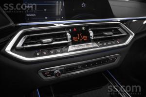 Pelēks BMW X5 2020 Tukums, ar dzinēja tilpumu 3.00 L un nobraukumu 0 tūkst. km par 48800 €, foto 20 vietnē AUTOMOTO.COM.LV