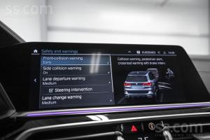 Pelēks BMW X5 2020 Tukums, ar dzinēja tilpumu 3.00 L un nobraukumu 0 tūkst. km par 48800 €, foto 29 vietnē AUTOMOTO.COM.LV