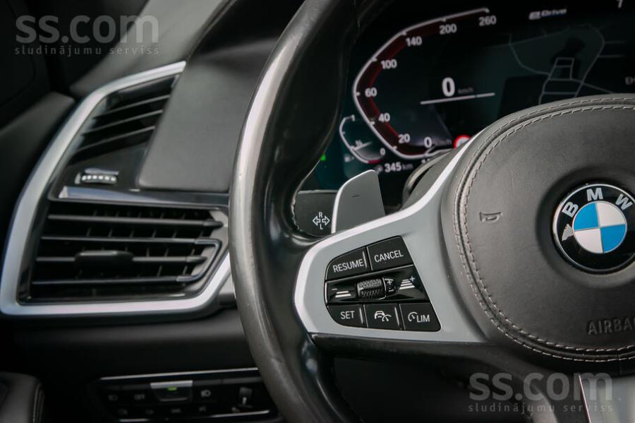 Pelēks BMW X5 2020 Rīga, ar dzinēja tilpumu 3.00 L un nobraukumu 180 tūkst. km par 42777 €, foto 13 vietnē AUTOMOTO.COM.LV