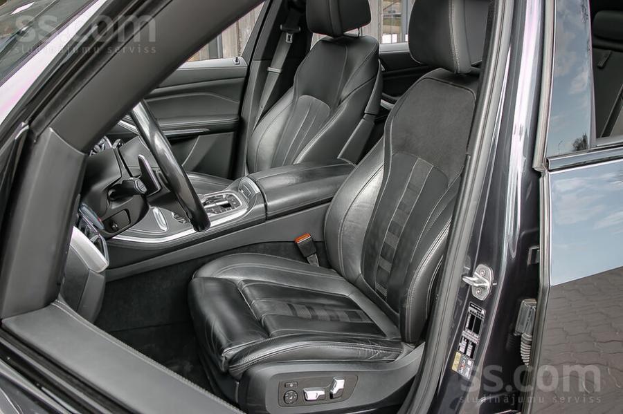 Pelēks BMW X5 2020 Rīga, ar dzinēja tilpumu 3.00 L un nobraukumu 180 tūkst. km par 42777 €, foto 16 vietnē AUTOMOTO.COM.LV