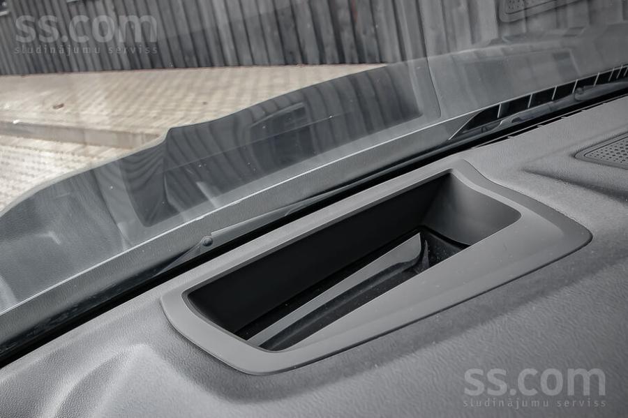 Pelēks BMW X5 2020 Rīga, ar dzinēja tilpumu 3.00 L un nobraukumu 180 tūkst. km par 42777 €, foto 19 vietnē AUTOMOTO.COM.LV