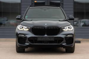 Grey BMW X5 2020 in Jelgava, with an engine capacity of 3.00 L and mileage of 130 thousand km for 52850 €, photo 6 on AUTOMOTO.COM.LV