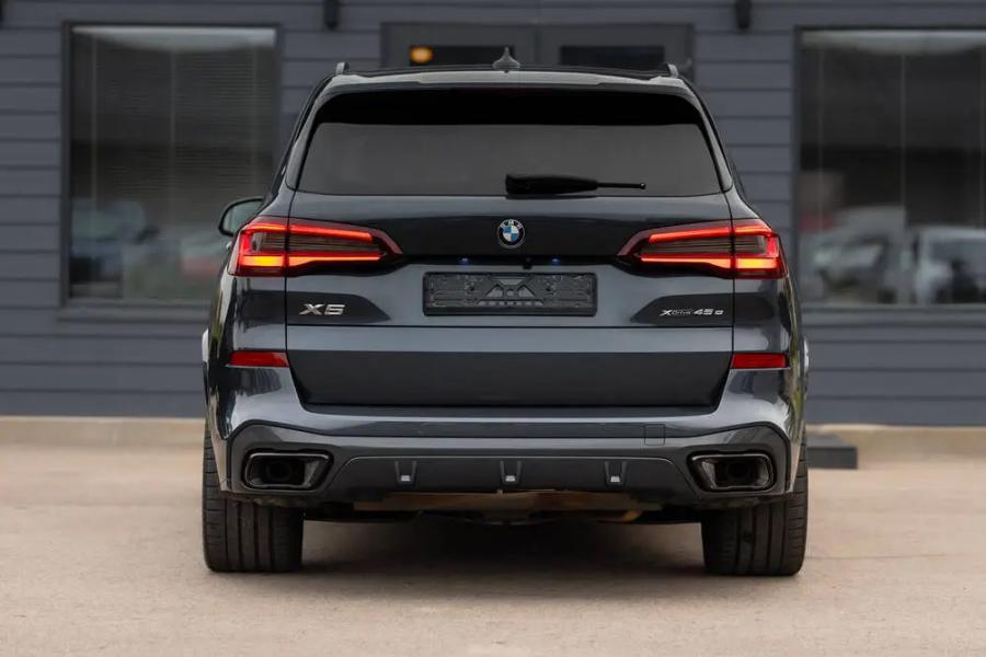 Grey BMW X5 2020 in Jelgava, with an engine capacity of 3.00 L and mileage of 130 thousand km for 52850 €, photo 8 on AUTOMOTO.COM.LV