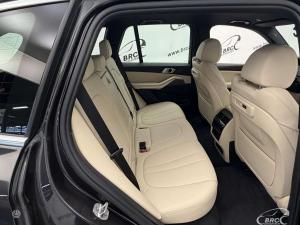 Grey BMW X5 2020 in Vilnius, with an engine capacity of 2.00 L and mileage of 40 thousand km for 39900 €, photo 12 on AUTOMOTO.COM.LV