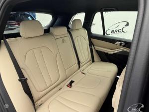 Grey BMW X5 2020 in Vilnius, with an engine capacity of 2.00 L and mileage of 40 thousand km for 39900 €, photo 13 on AUTOMOTO.COM.LV