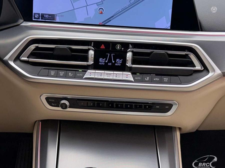 Grey BMW X5 2020 in Vilnius, with an engine capacity of 2.00 L and mileage of 40 thousand km for 39900 €, photo 18 on AUTOMOTO.COM.LV