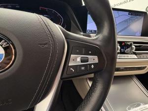 Grey BMW X5 2020 in Vilnius, with an engine capacity of 2.00 L and mileage of 40 thousand km for 39900 €, photo 32 on AUTOMOTO.COM.LV