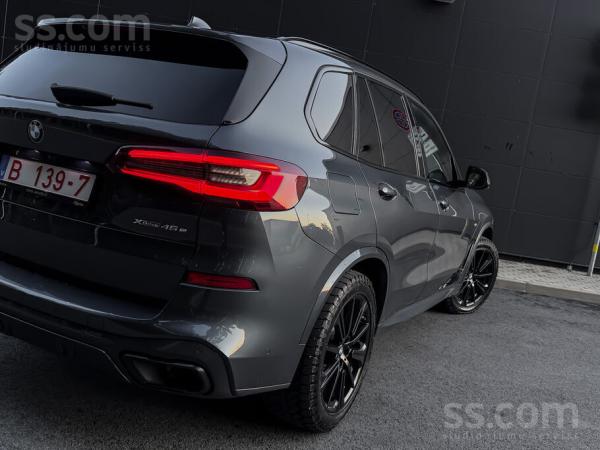 Grey BMW X5 2020 in Jelgava, with an engine capacity of 3.00 L and mileage of 195 thousand km for 38500 €, photo 8 on AUTOMOTO.COM.LV